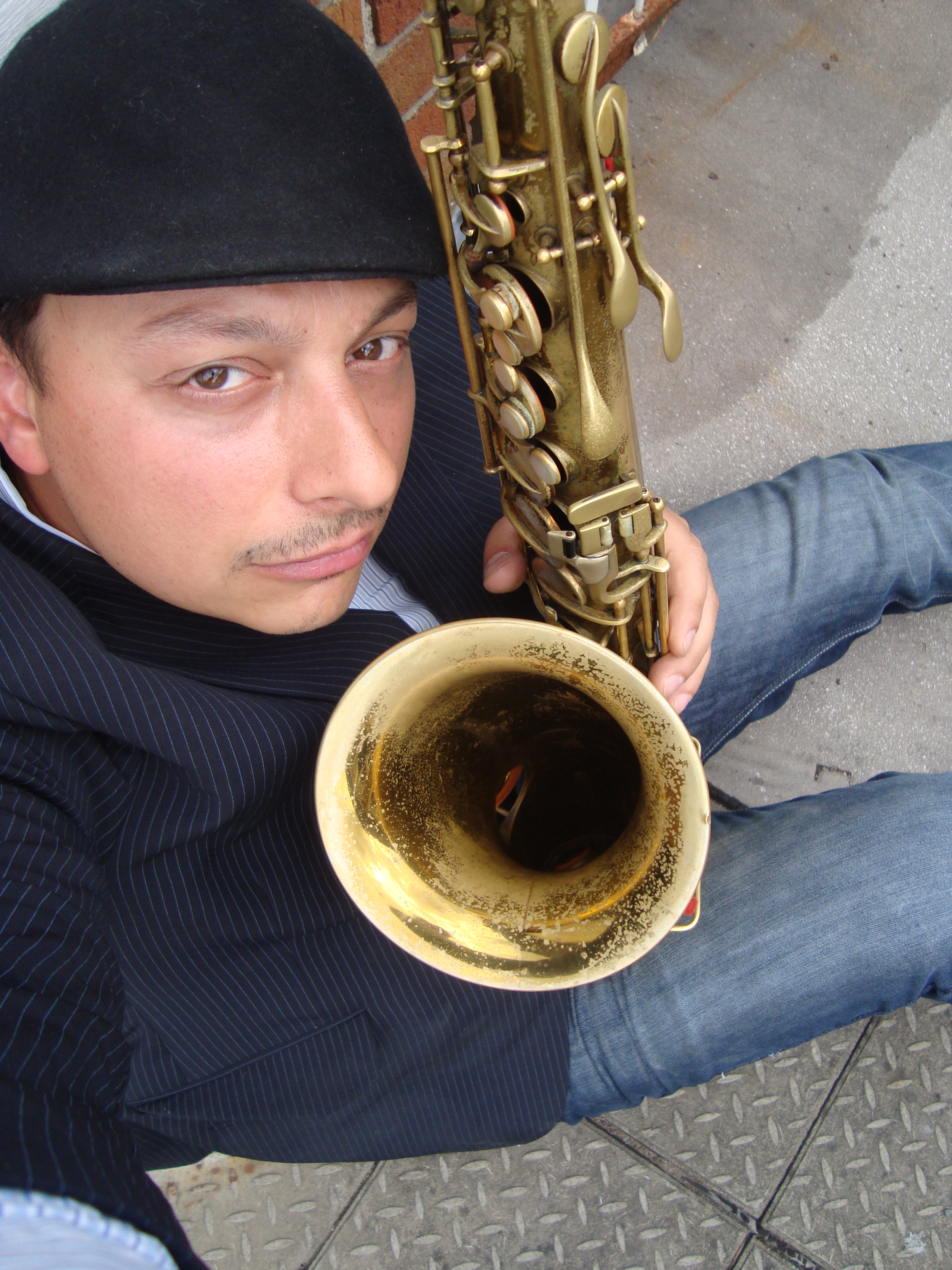 Přední britský saxofonista Alex Garnett zahraje na Malé scéně za oponou ...